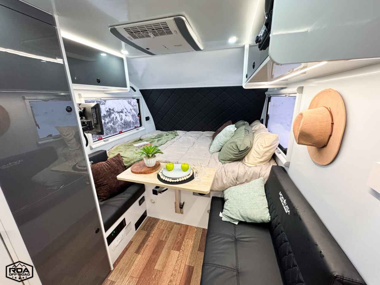 MDC XT12HR Off-Grid Extreme | RVs of America